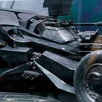 Batmobile Sixth Scale Figure - Justice League - Hot Toys | Sideshow ...